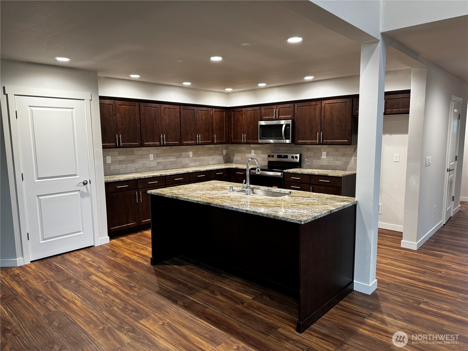 8600 Trillium Lane Concrete | Windermere Professional Partners