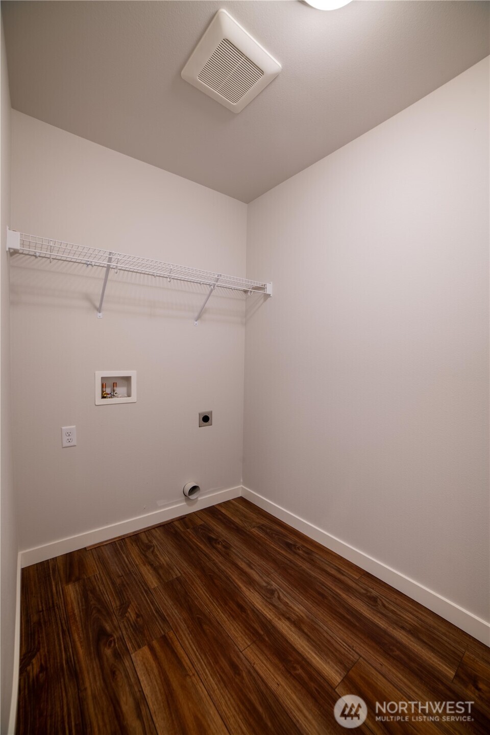 8600 Trillium Lane Concrete | Windermere Professional Partners