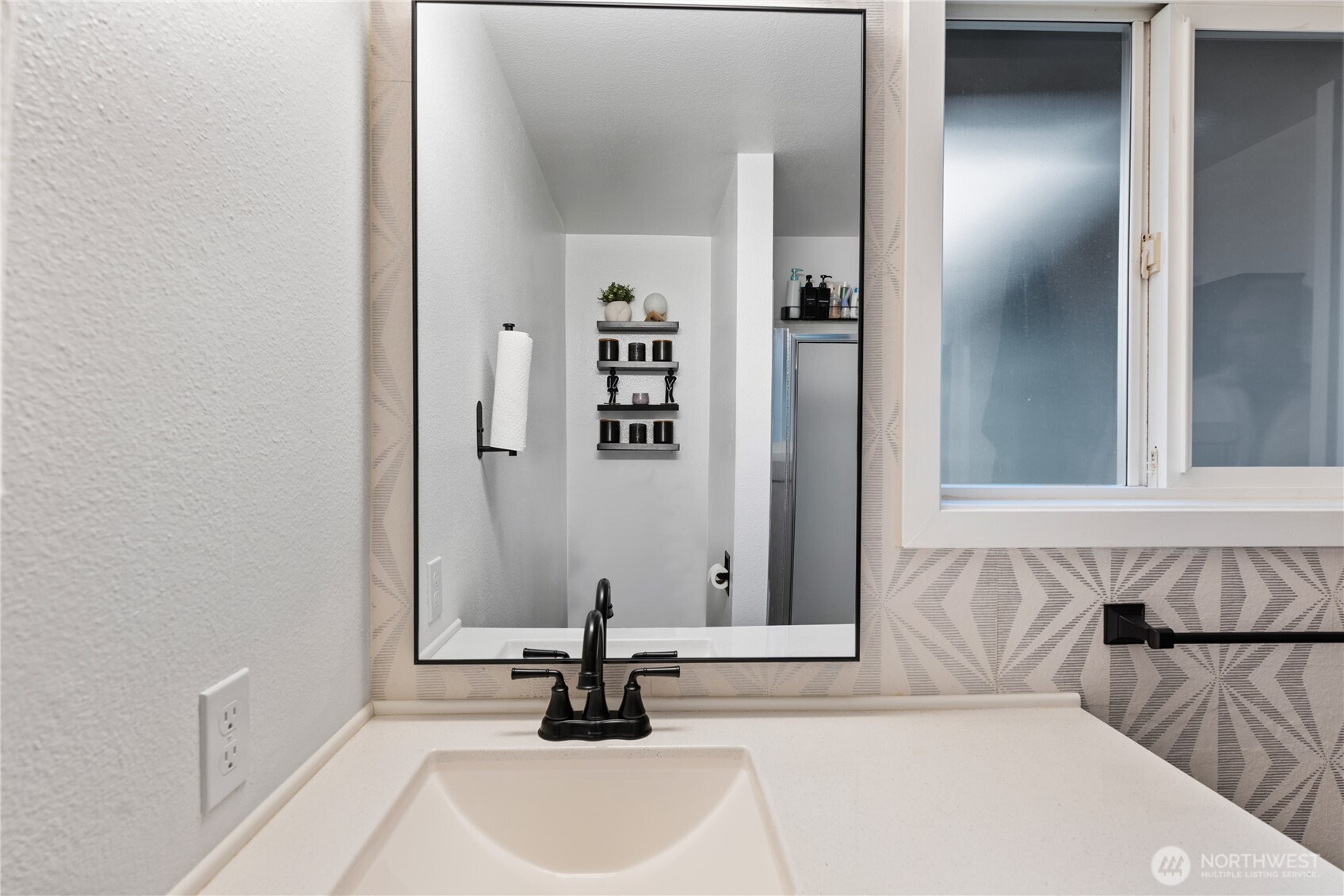 882 SW McCrohan Street Oak Harbor | Windermere Professional Partners